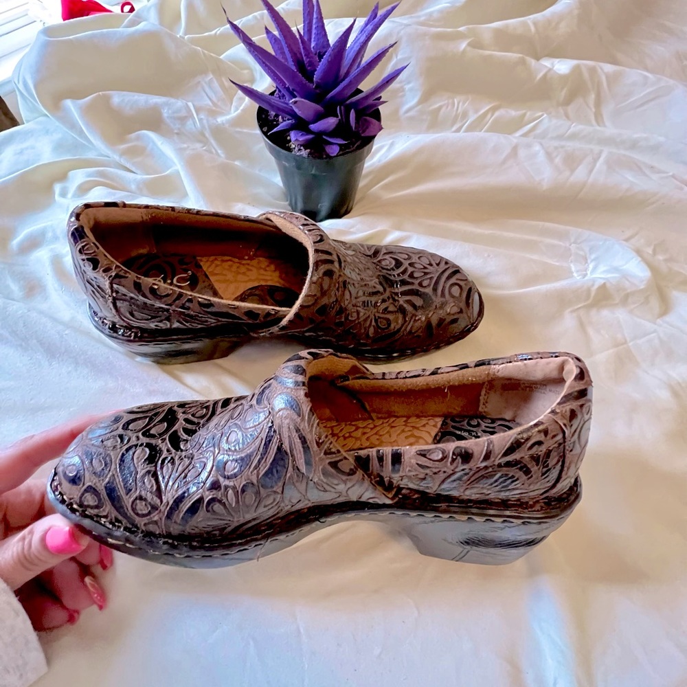 Boc Nurse Slip On Peggy Clog Floral Shoes - Gem